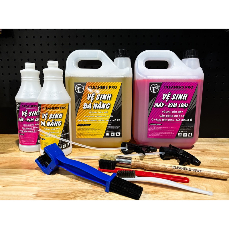 DUNG DỊCH VỆ SINH XE CLEANERS PRO ( can 5 LÍT ) | Shopee Việt Nam