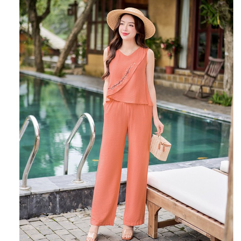 Bộ đũi nữ CARDINA chất liệu đũi cao cấp áo sát nách cổ tim bầu phom ...