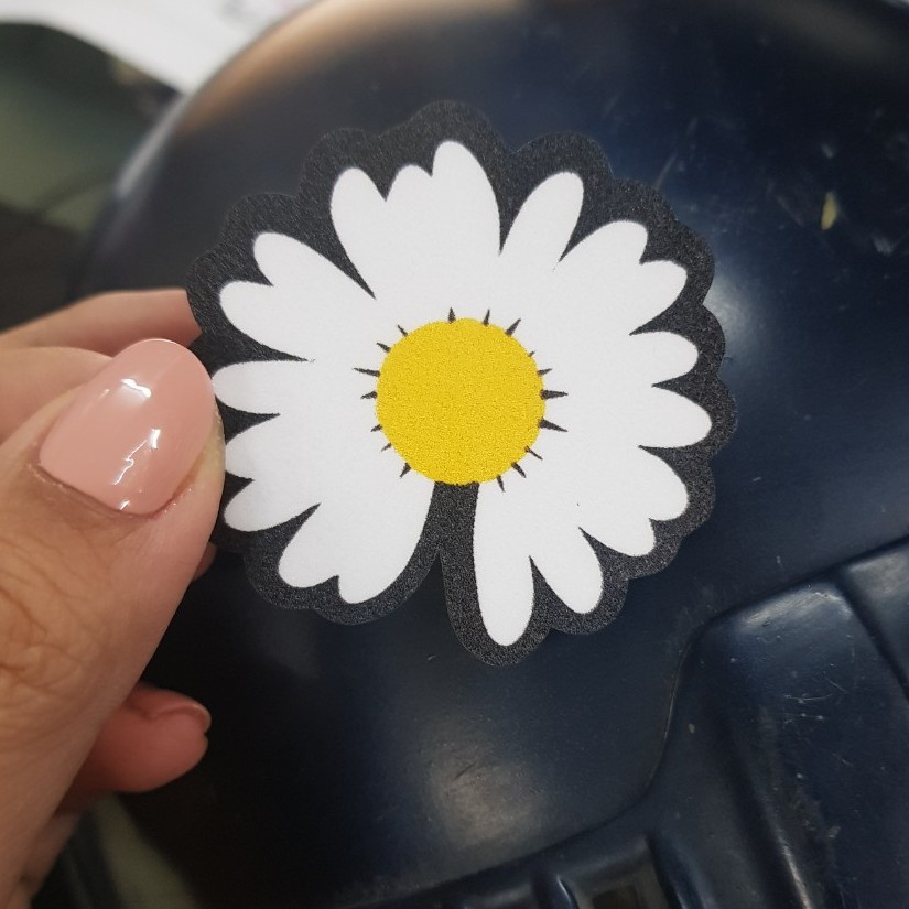 Sticker cúc DAISY PEACEMINOSONE x GDRAGON trang trí mũ bảo hiểm, laptop ...