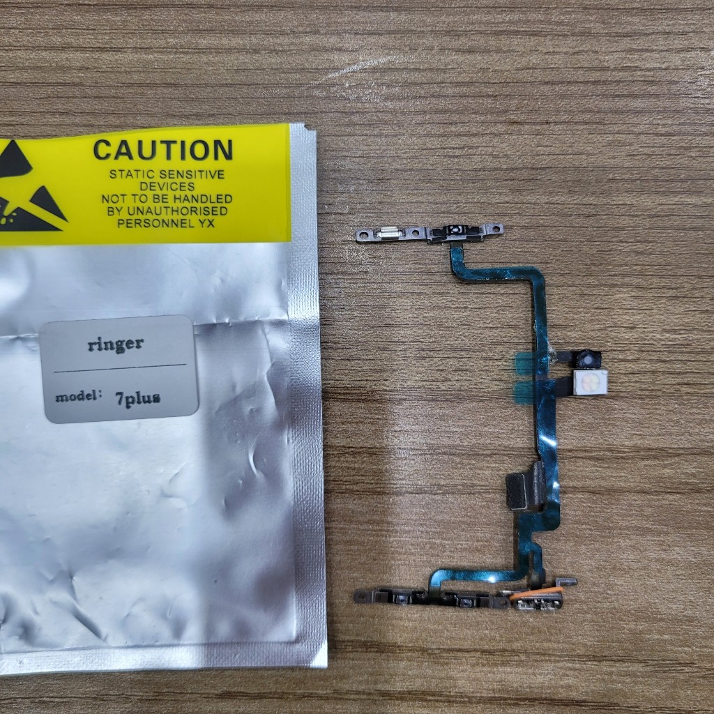 Cáp Nguồn Kèm Volume, Míc, Gạt Rung Và Đèn Flash Tương Thích ip Các Mã (ip7g / ip7p / ip8g ...