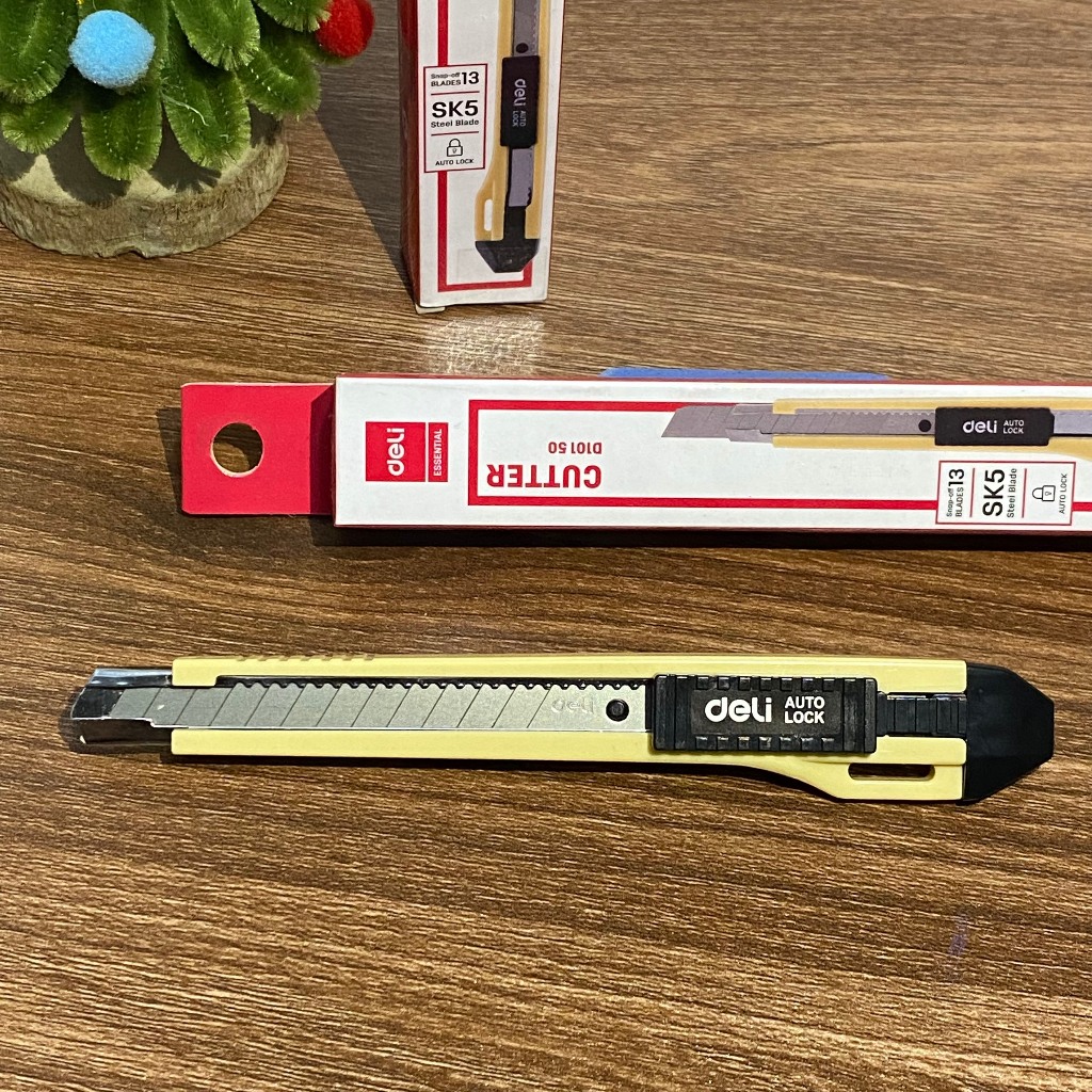 Dao rọc giấy Deli kèm lưỡi dao, dao trổ Deli 30 độ (2015) chính hãng | Shopee Việt Nam