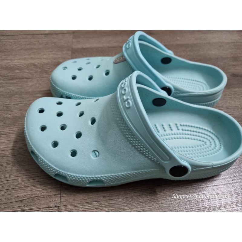 [Size 36 Màu pastel] Dép Crocs hãng lỗi vết cắt đã xử lý đẹp bền chắc ...