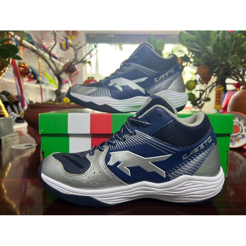 Giày VHD Cabeto màu navy-bạc: Cày sân bê tông - không đau gối. chuyến ...