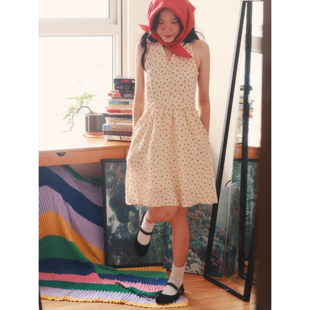 Gaia Juju Dress Đầm Cổ Sơ Mi Ngắn Hoa Nhí Smoking Lưng Cúc Bọc | Shopee ...