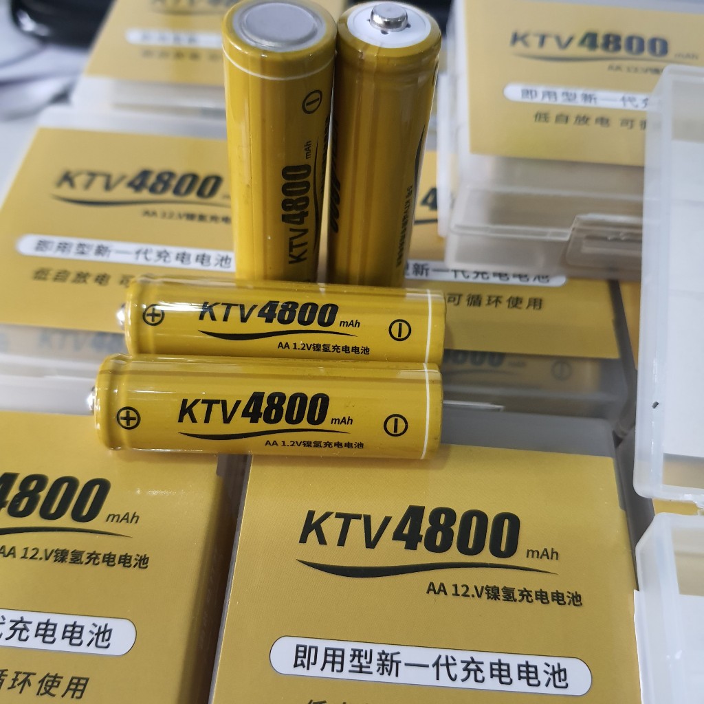 Combo 4 pin AA/AAA kèm sạc hãng Douplepow Pin mic không dây camera pin ...