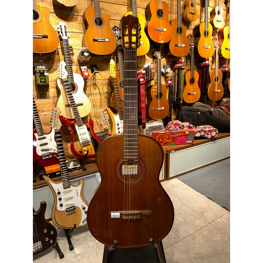 Đàn Guitar Classic Guitar CC100, Đàn Guitar Cổ Điển Dây Nylon | Shopee ...