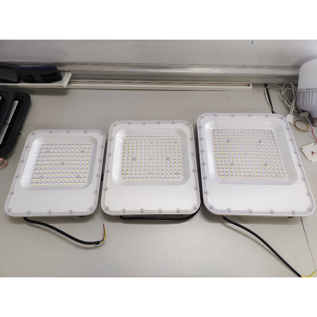Đèn Pha led SMD IP66 100W/150W/200W ÁNH SÁNG TRẮNG 6500K | Shopee Việt Nam