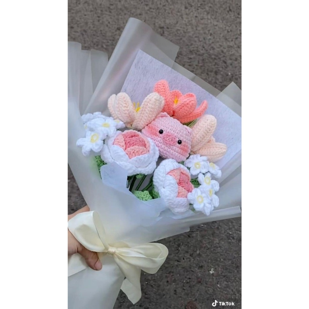 Bó hoa heo mix các loại hoa bằng len , bó hoa len | Shopee Việt Nam