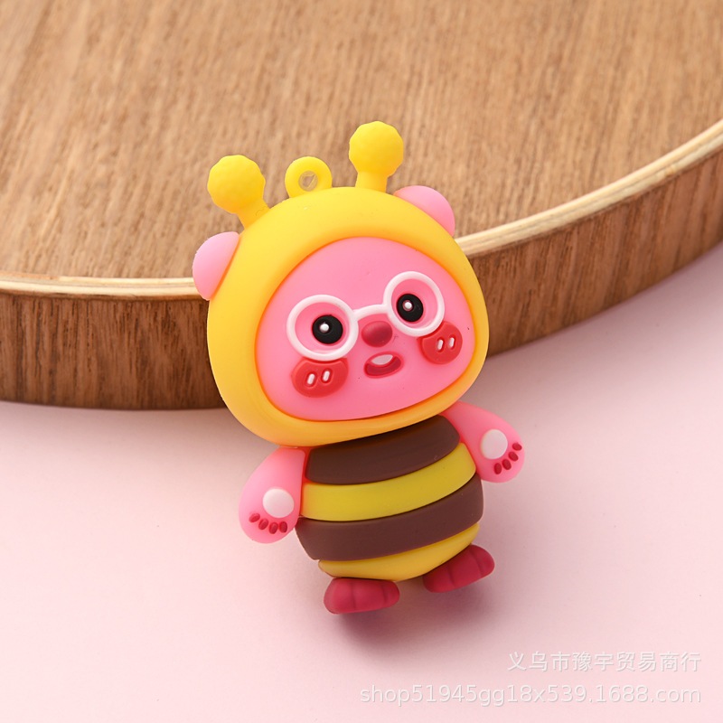 Móc Khóa Gấu Dâu Loopy Capybara Cao Su Dẻo Màu Hồng Cute Hot Trend Năm ...