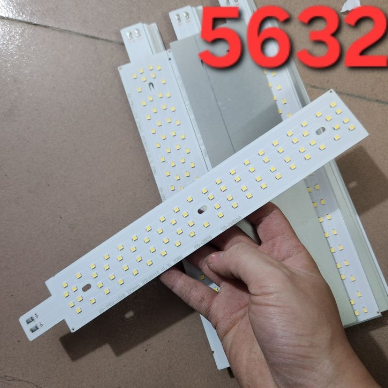 bảng đèn led thanh nhôm 20w 20v -23v siêu sáng | Shopee Việt Nam