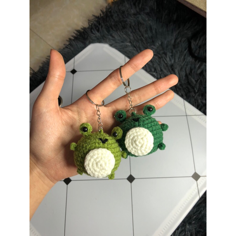 MÓC KHOÁ LEN ẾCH XANH DỄ THƯƠNG (ảnh thật ) | Shopee Việt Nam