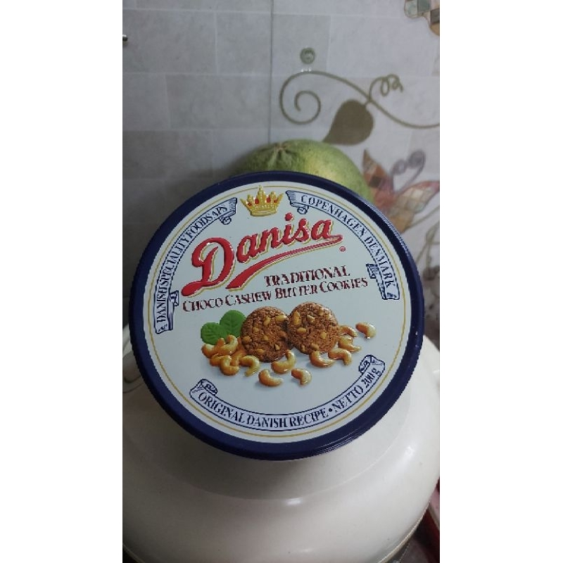 Bánh Quy Bơ Danisa Hạt Điều Socola Hộp 200g | Shopee Việt Nam