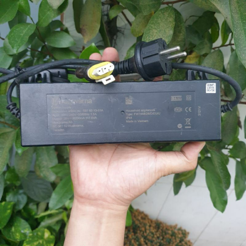 nguồn 28v 4.2A -28v 7A 28v 1,3A chống nước, ngâm nước được..Husqvarna | Shopee Việt Nam