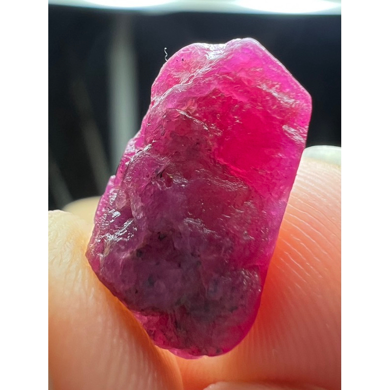 Ruby handmade, cắt ép, màu rất đẹp, 8.55ct | Shopee Việt Nam