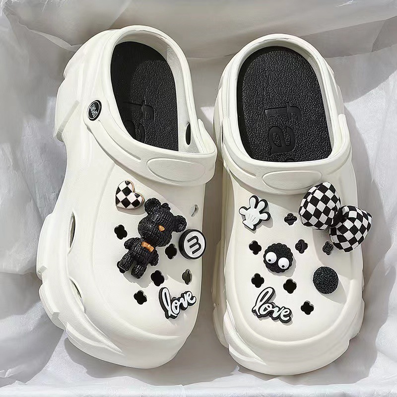 Dép sục crocs nữ đế độn gắn sticker cute đi êm tôn dáng, dép nữ đế cao ...