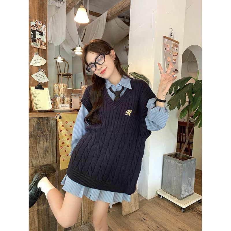 (CÓ SẴN) SET ÁO LEN GILE + VÁY KẺ XANH + CÀ VẠT | Shopee Việt Nam