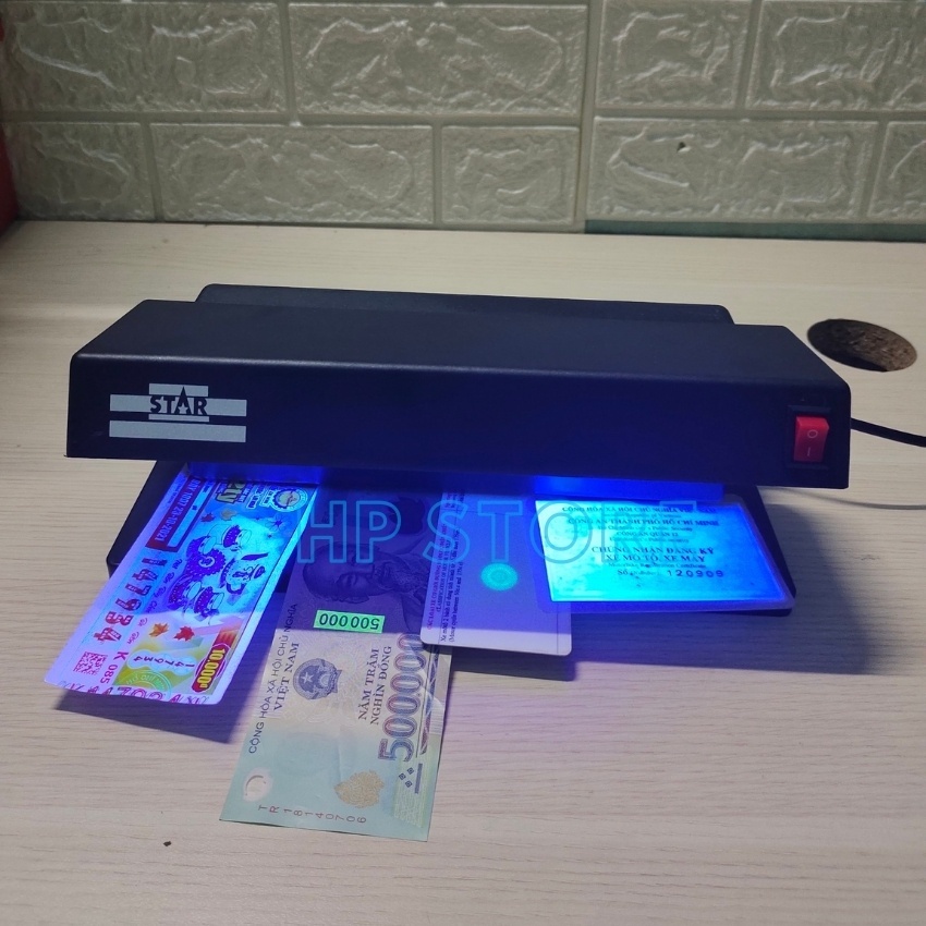 Đèn soi tiền giả, giấy tờ,cà vẹt,vé số với 2 bóng đèn UV, nhỏ gọn dễ di chuyển cắm điện | Shopee ...