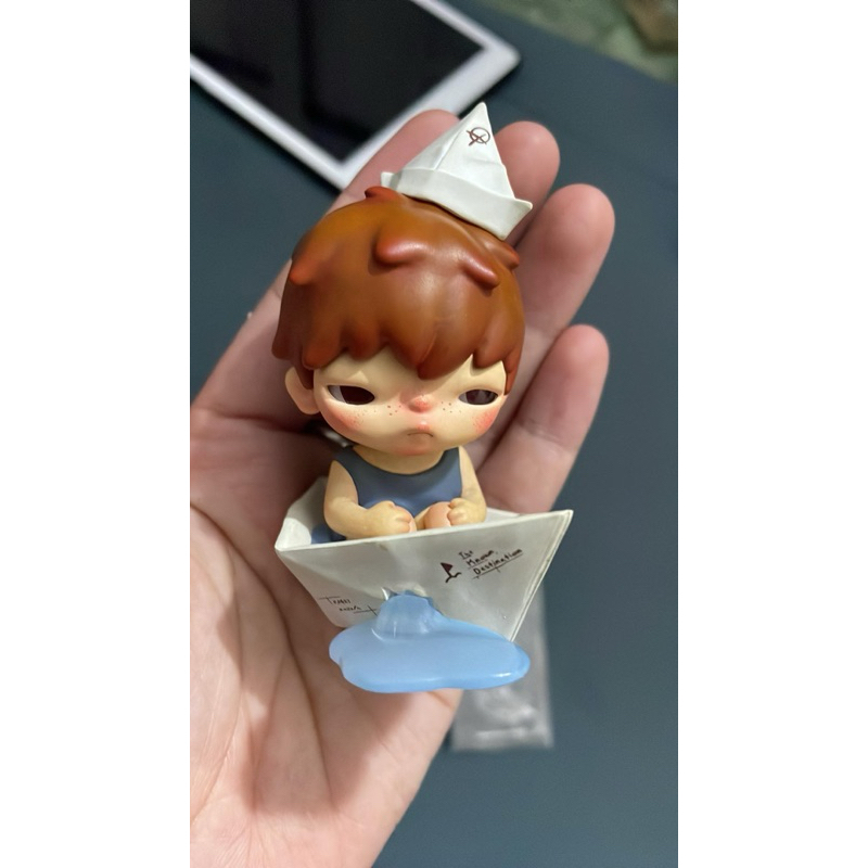 [Sẵn | Chính hãng] - Mô hình Hirono Little Mischief thuyền giấy -Secret ...