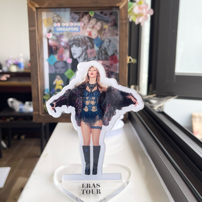 Tượng Taylor Swift 2 - tượng Thuý Loan - Standee Taylor Swift - Taylor ...