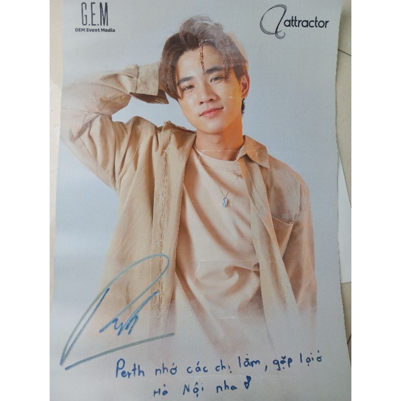 [CHÍNH HÃNG] Poster chữ ký Perth, có df. Đọc kỹ mô tả. Pos sign Perth ...
