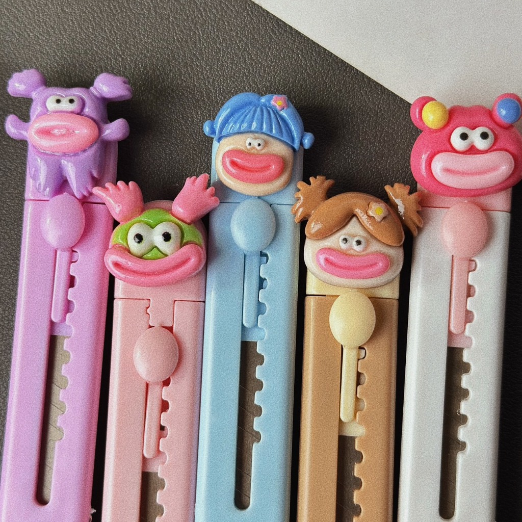 Dao rọc giấy icon môi hề cute - shop Liam | Shopee Việt Nam