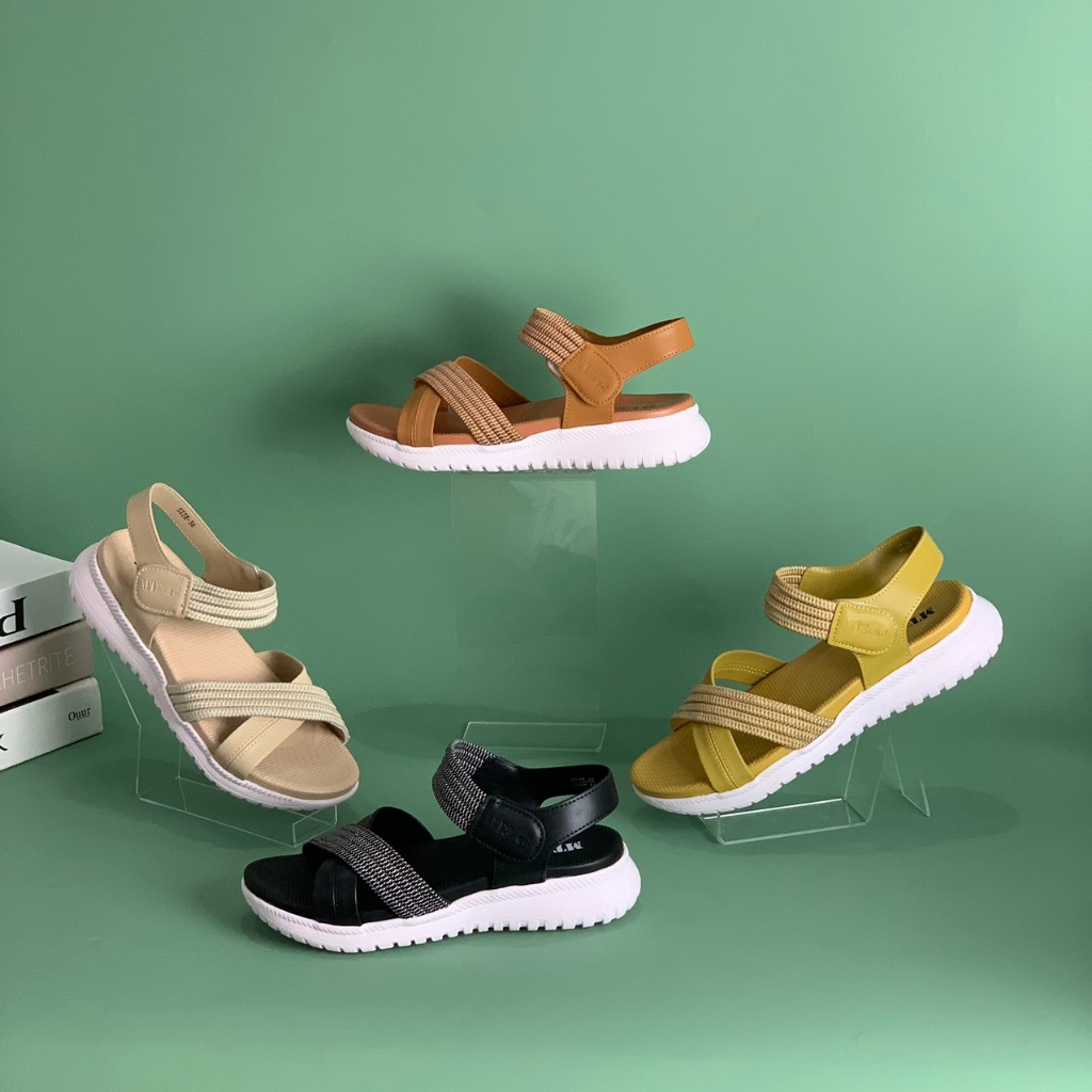 [Mã FADEP2604 giảm đến 30k đơn từ 99k] [shop giay minh thu] Giày sandal nữ quai chéo MT064 ...