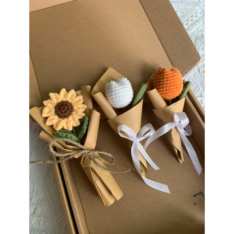 Bó hoa tulip len mini size 13-15cm quà tặng handmade | Shopee Việt Nam