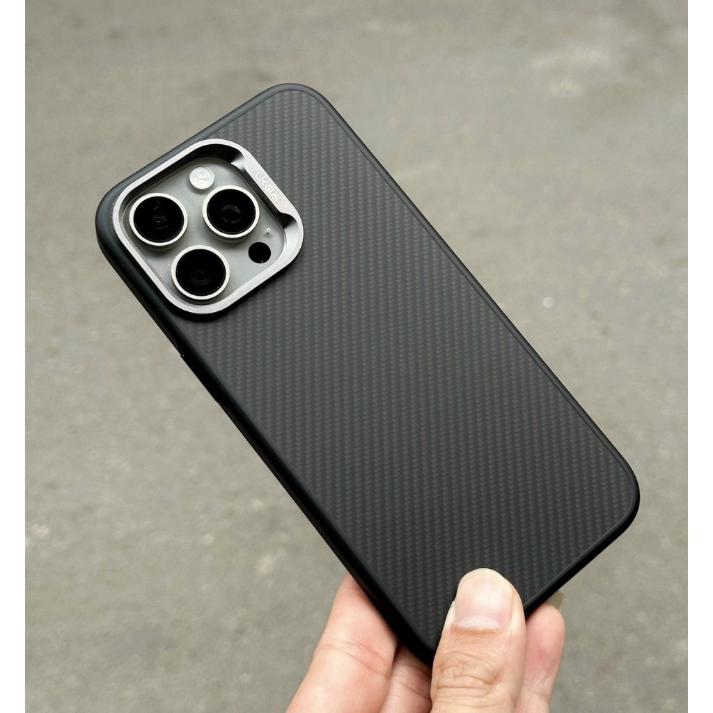 Ốp lưng chính hãng Likgus Carbon Fiber Case chống sốc cho iphone 15 Pro ...