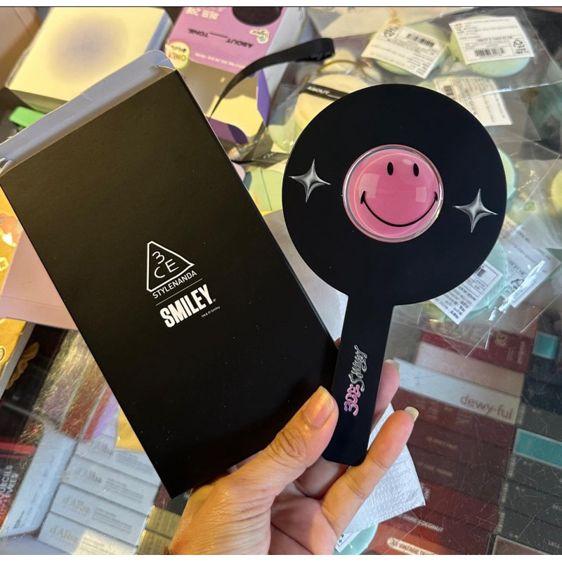GƯƠNG 3CE X SMILEY HAND MIRROR (AUTH 100%) | Shopee Việt Nam