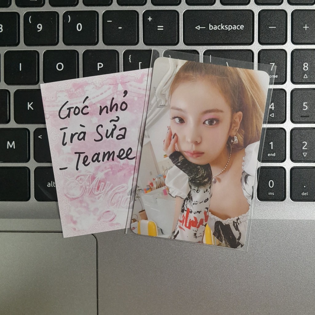 Card Lia ITZY OFF | Shopee Việt Nam