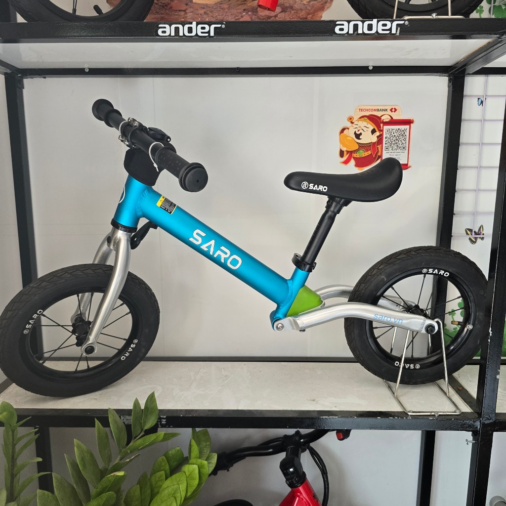 Xe thăng bằng Saro 1class, khung nhôm full option nặng 2.9kg | Shopee ...