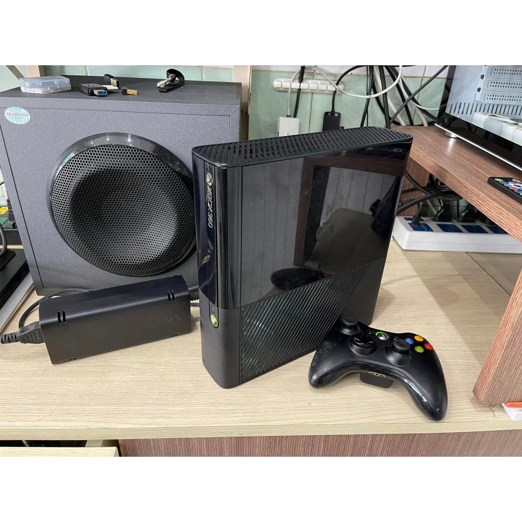 Máy chơi MICROSOFT XBOX 360 Slim E, dung lượng khủng 250gb, HACKFULL ...