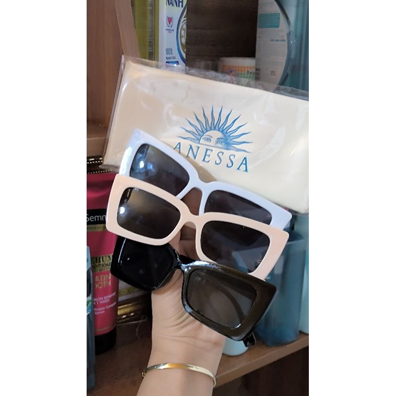 Kính râm Anessa (gift) | Shopee Việt Nam