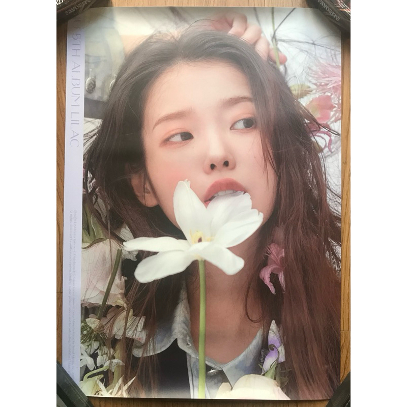 [POSTER] IU - tranh album LILAC chính hãng | Shopee Việt Nam