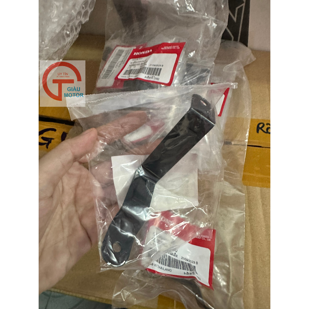 Phụ Tùng Pát Kẹp Bình Ắc Quy Air Blade AB 110 Thái - Tem Ắc Quy AB Thái ...