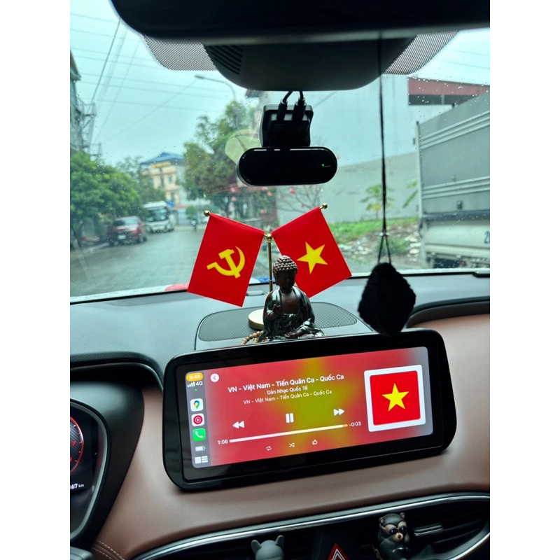 cờ Taplo xe ô tô,cờ xe oto,cờ bàn làm việc | Shopee Việt Nam
