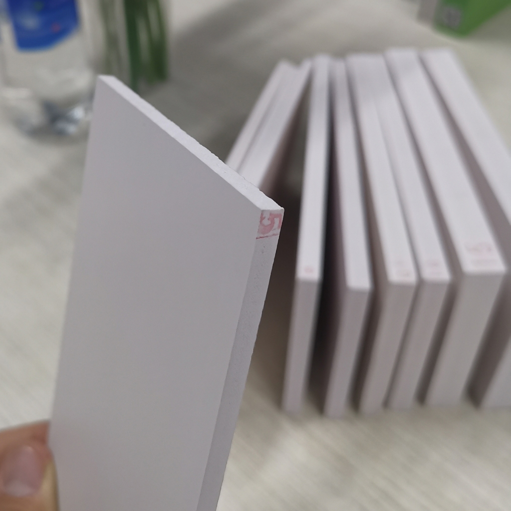 [PVC Foam] Tấm nhựa pvc trắng 5, 8mm: 15x20, 20x20, 20x30, 20x40 ...