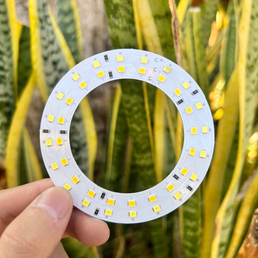 Bảng đèn led 3.7V 2 tông màu trắng - ấm đế nhôm 82mm/54mm chế đèn đọc sách LT shop | Shopee Việt Nam