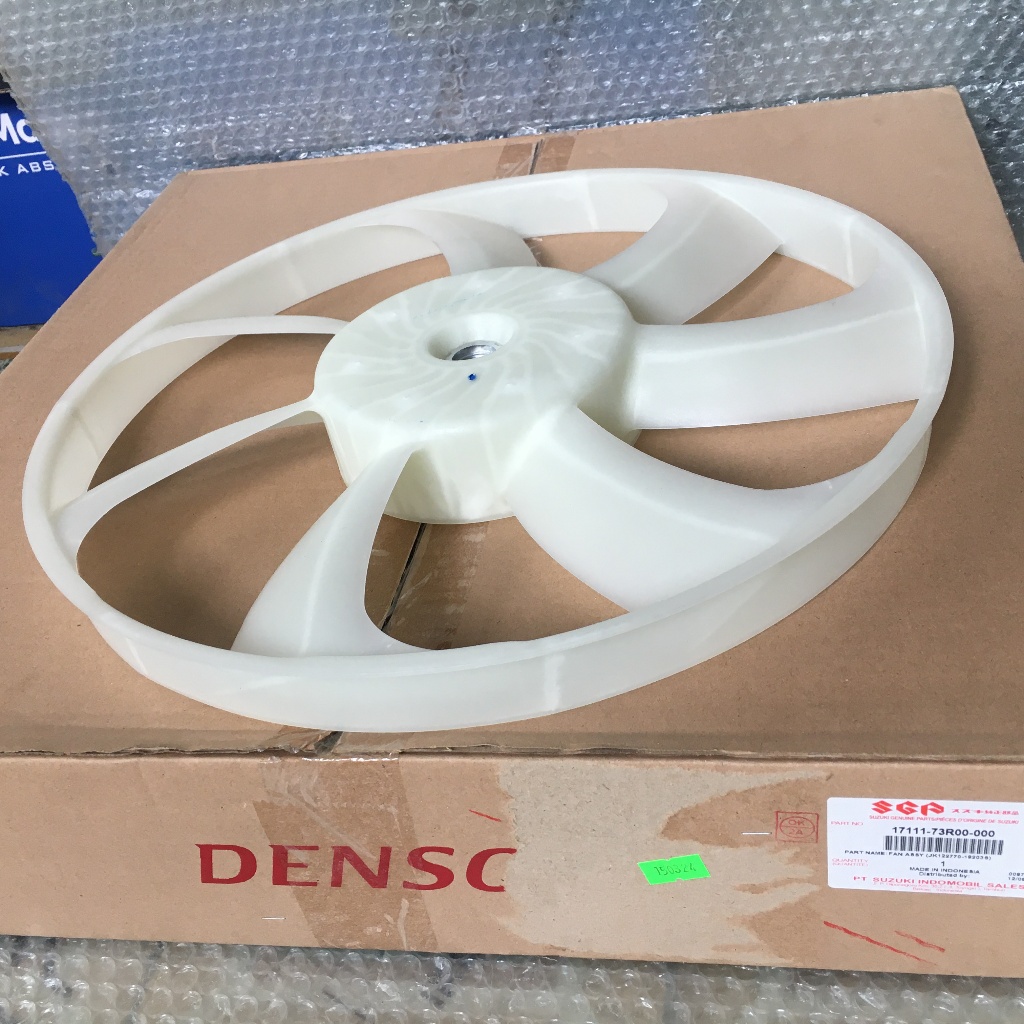 Cánh quạt két nước XL7, hiệu Suzuki(17111-73R00-000) (Cái) | Shopee ...