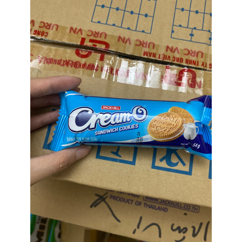 Bánh Quy Kem Socola/Sữa/Dâu Cream-O Thỏi 54g/85g | Shopee Việt Nam