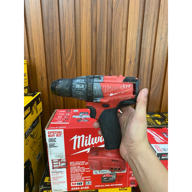 Milwaukee 2704-20 ( Bãi Mỹ ) | Shopee Việt Nam