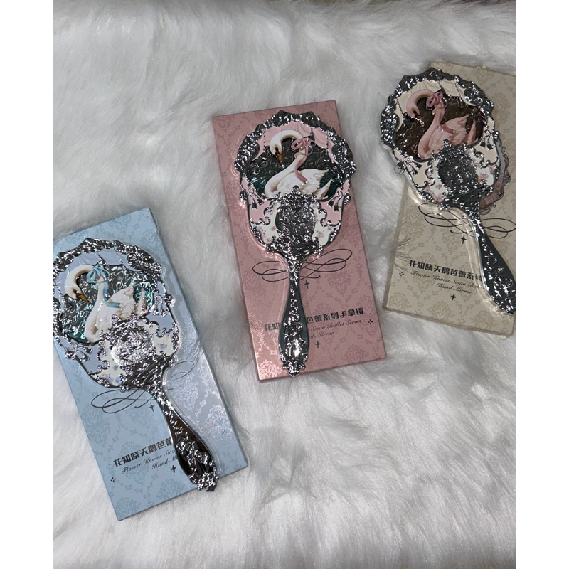 TJ.An | Sẵn gương cầm tay Flower Knows bst Swan Ballet | Shopee Việt Nam