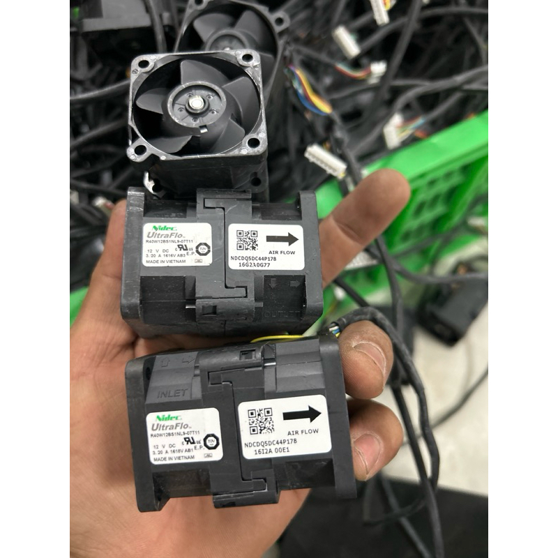 Quạt bl Nidec Ultra Flo micro fan bộ đôi siêu tốc 12v 3.2A vuông 4cm ...