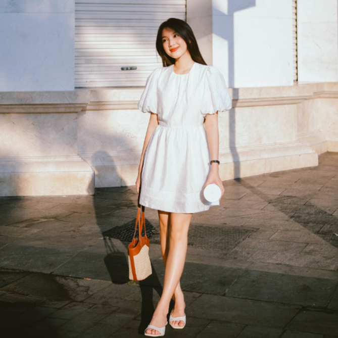 Đầm trắng cổ tròn Fabric Holic tay phồng mùa Hè | Shopee Việt Nam