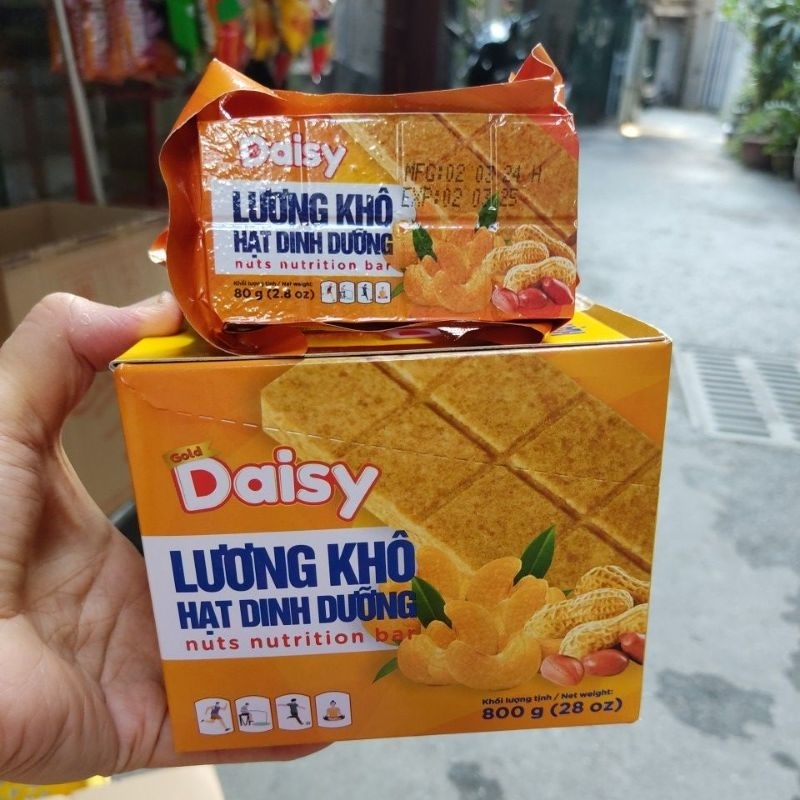 Lương Khô Hạt Dinh Dưỡng Daisy Hộp 800g (10 cái x 80g) | Shopee Việt Nam
