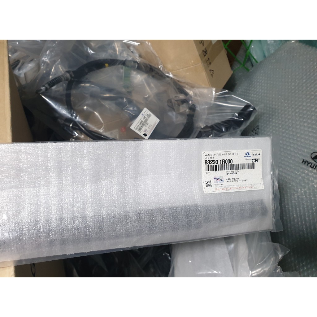 Nẹp chân kính ngoài sau - trước phải, trái Hyundai Accent chính hãng ...