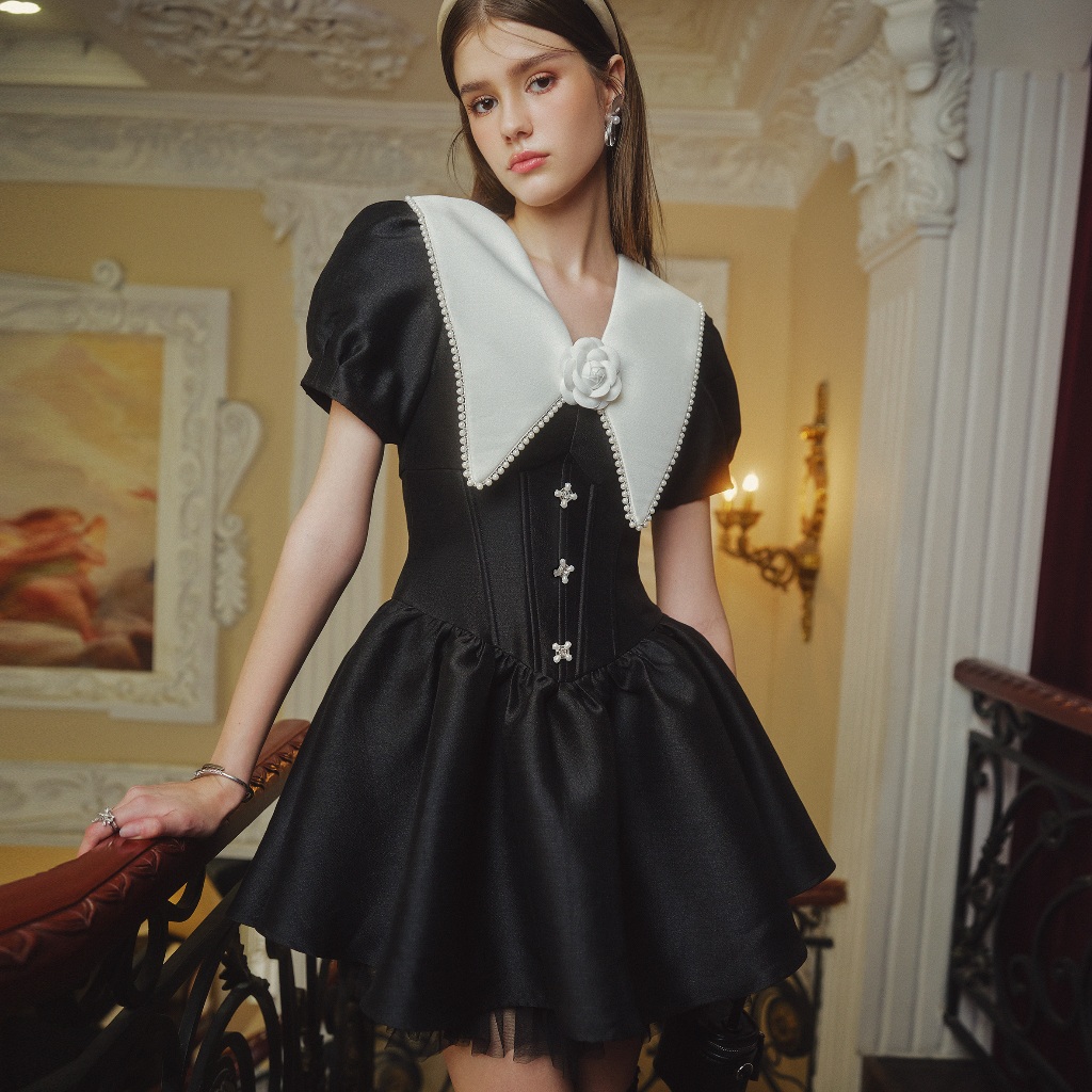 DARLING.ISM - Đầm xoè tay phồng Patti Dress vải bố kim tuyến đen ...