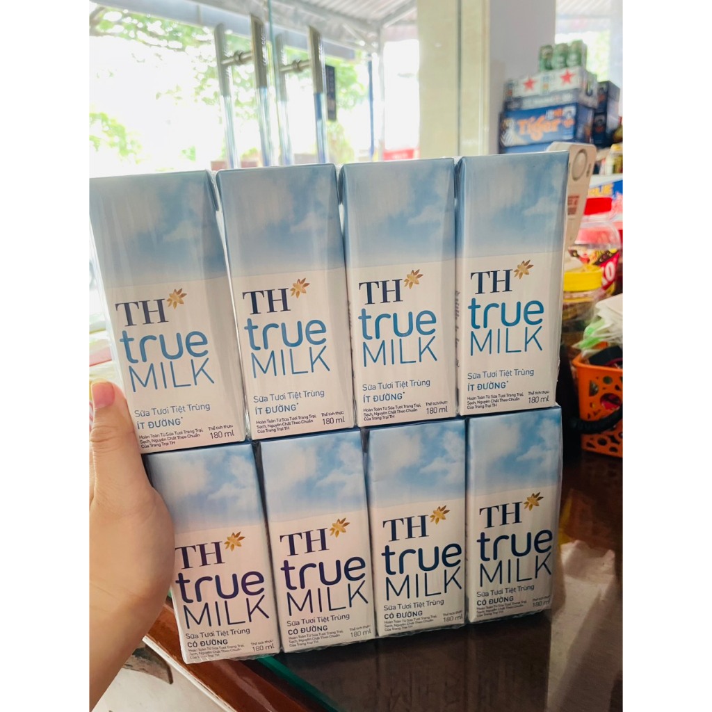 Lốc 4 hộp Sữa Tươi Tiệt Trùng TH True Milk 180ml | Shopee Việt Nam