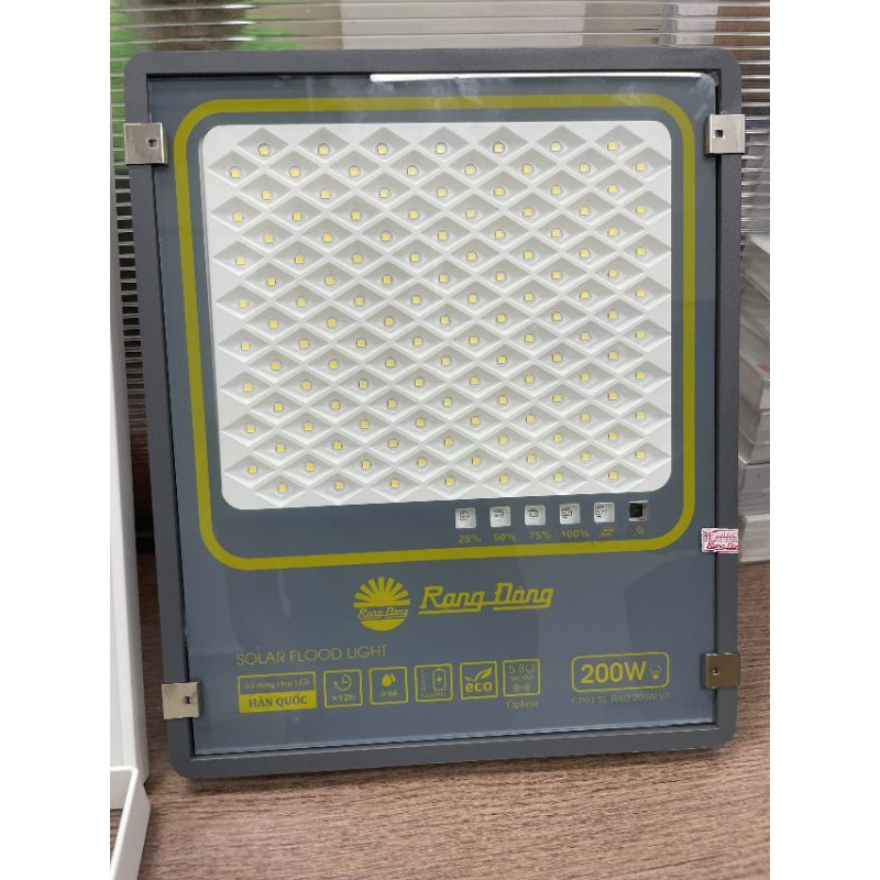 Đèn năng lượng mặt trời Rạng Đông 100W-300W , model CP03.SL.RAD, vỏ nhôm đúc cao cấp,siêu sáng ...