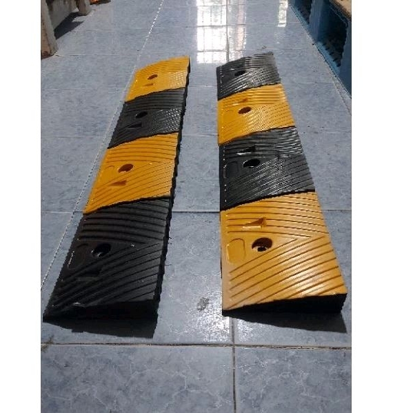 Dốc bục lên xuống xe máy, xe hơi cao 7cm .6cm. 5cm. 4cm .3cm dài 100cm ...